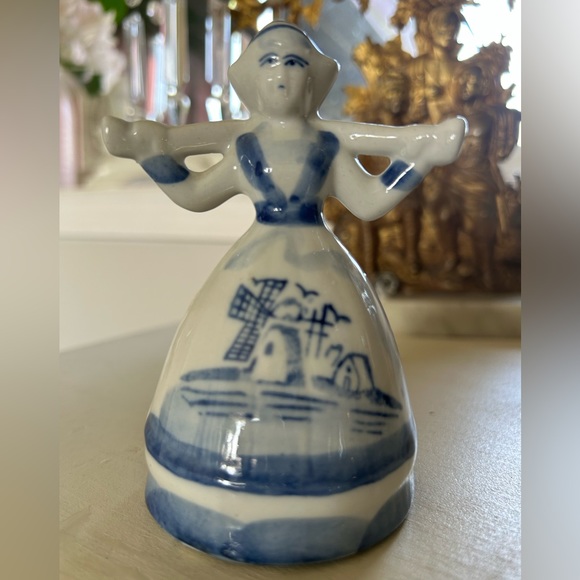 Vintage | Accents | Vintage Blue And White Porcelain Dutch Girl ...
